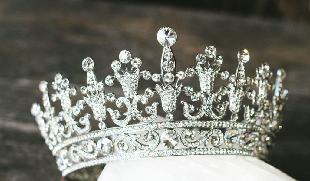 The Crowning Moment - SIGNATURE BRIDE