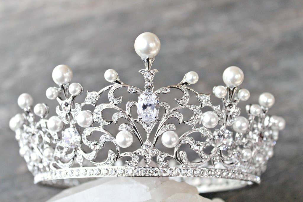 The Crowning Moment - SIGNATURE BRIDE